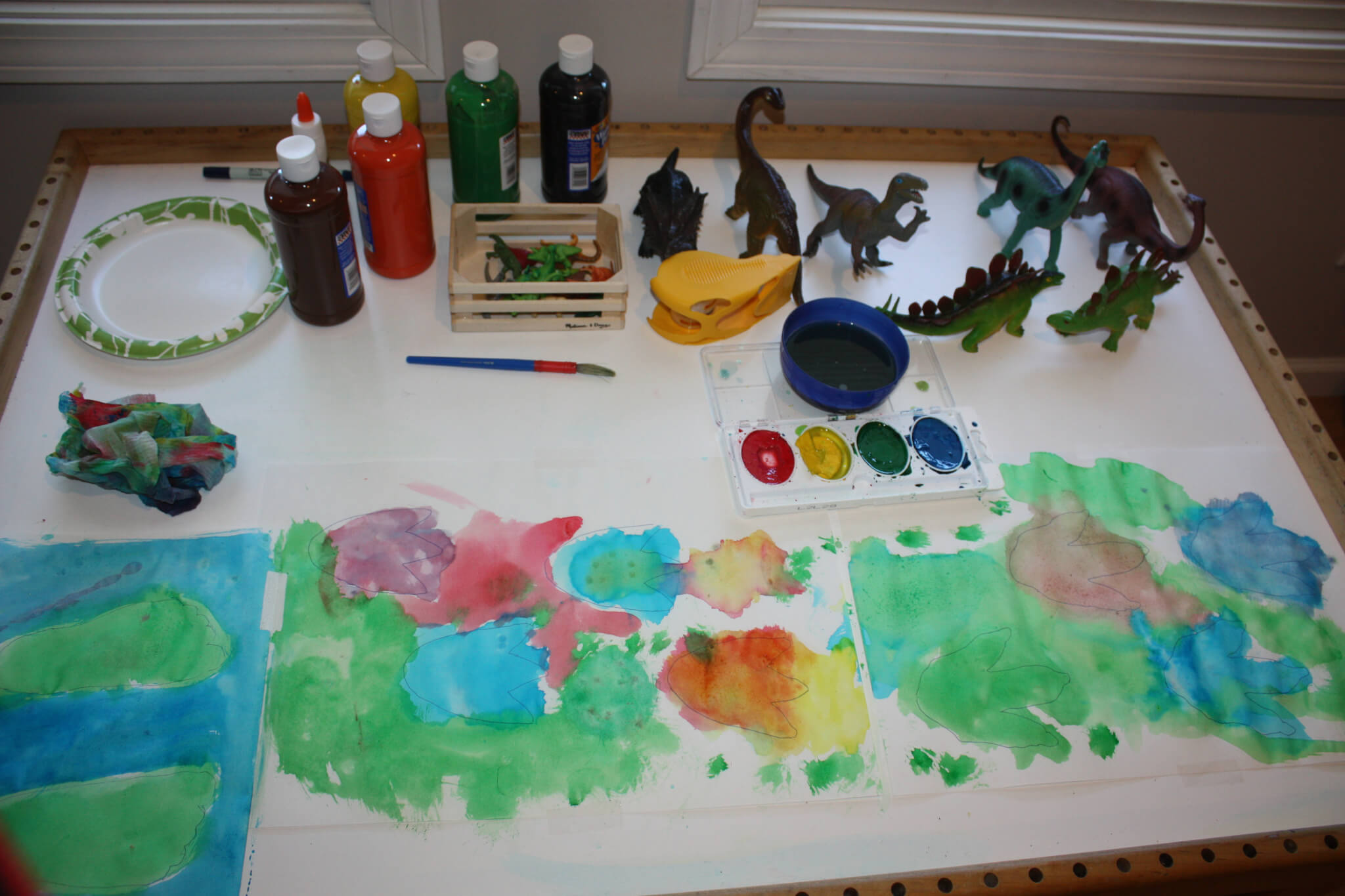 CURRICULUM SUPERFRIENDS Preschool Dinosaur Footprint Activities