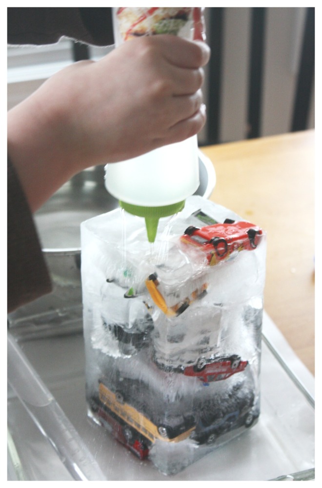 Melting Ice Activity with Frozen Hot Wheels Cars Rescue