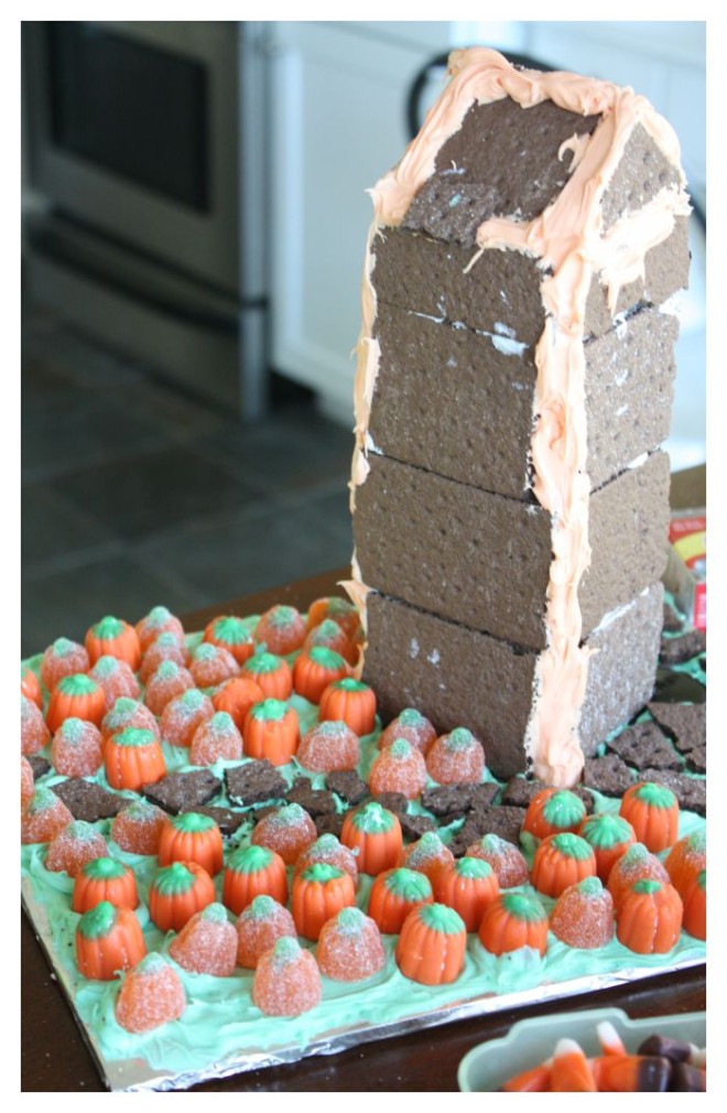 Make An Edible Haunted House - Little Bins for Little Hands