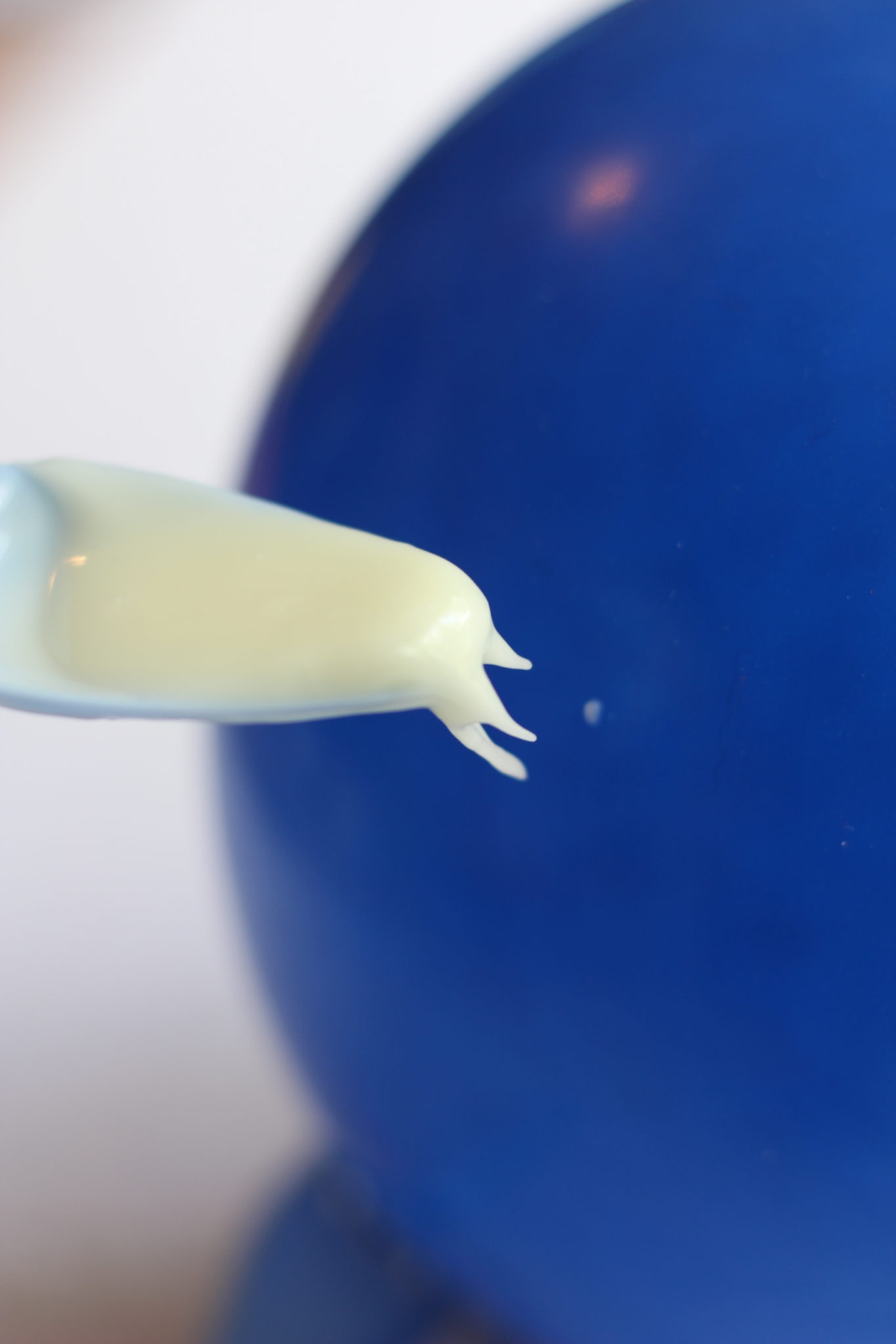 Electric Cornstarch Experiment - Little Bins for Little Hands