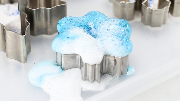 Fizzing Snowflake Experiment - Little Bins for Little Hands