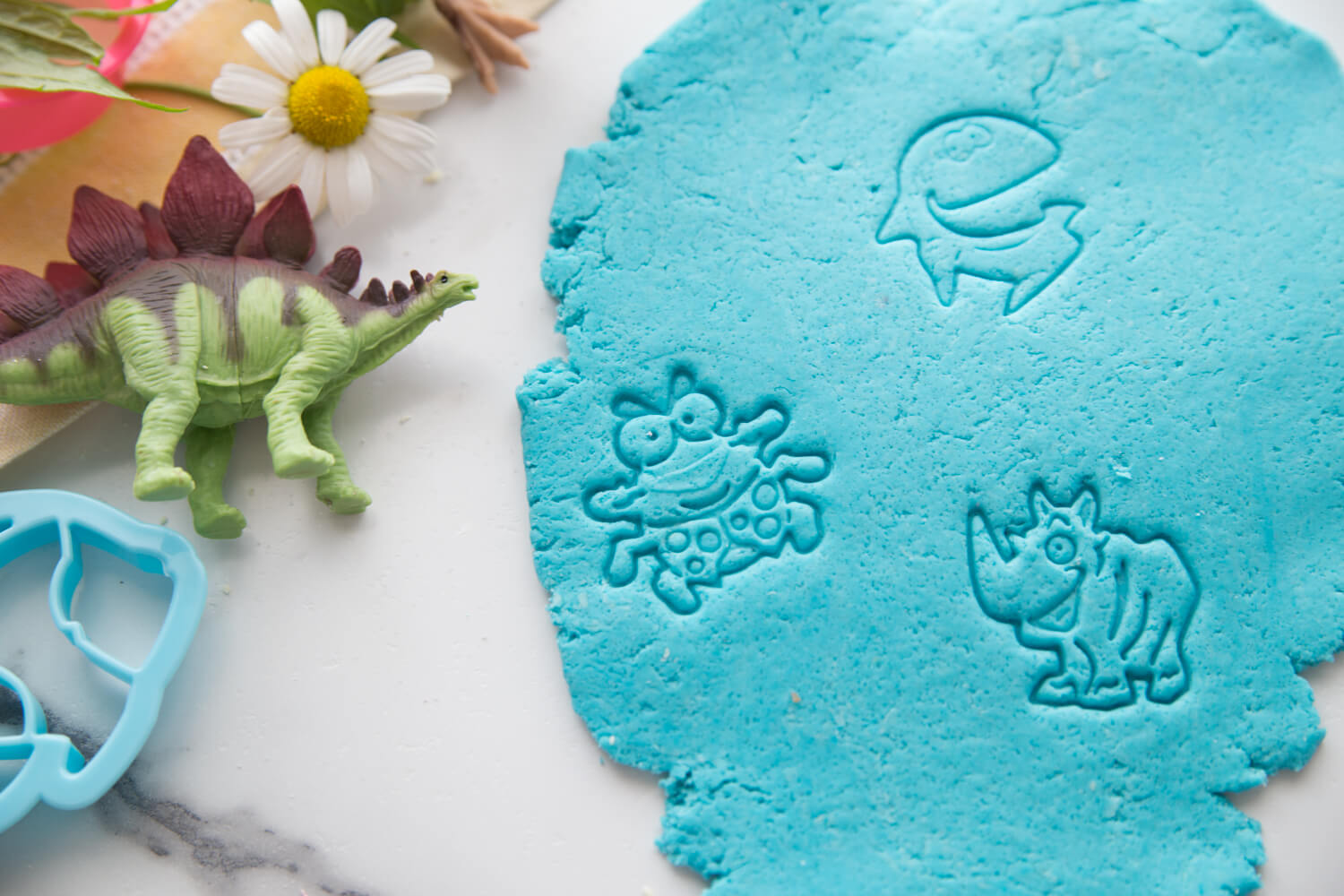 The Easiest No Cook Playdough Recipe! - Little Bins for Little Hands
