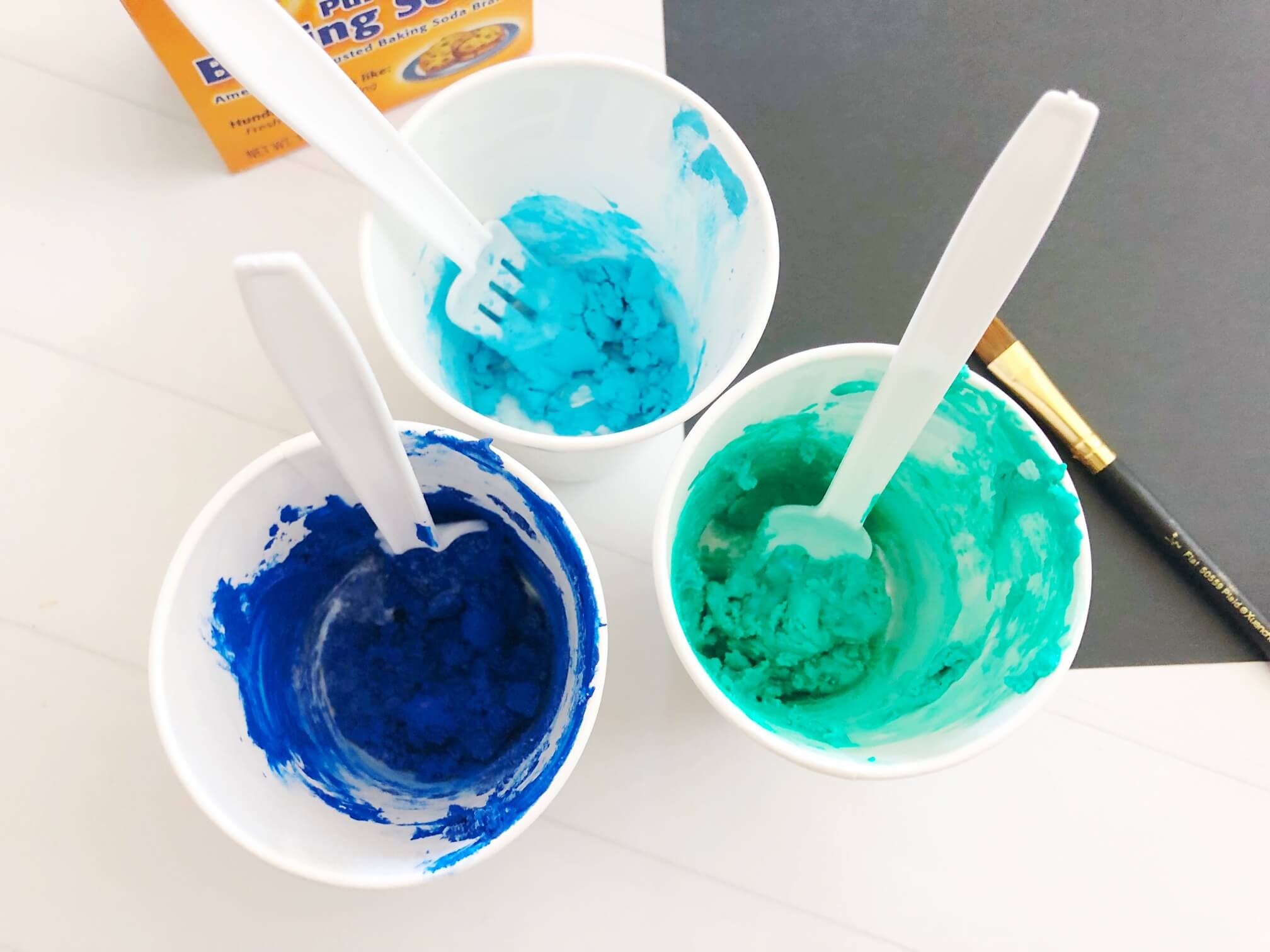 Fizzy Paint Moon Craft - Little Bins for Little Hands