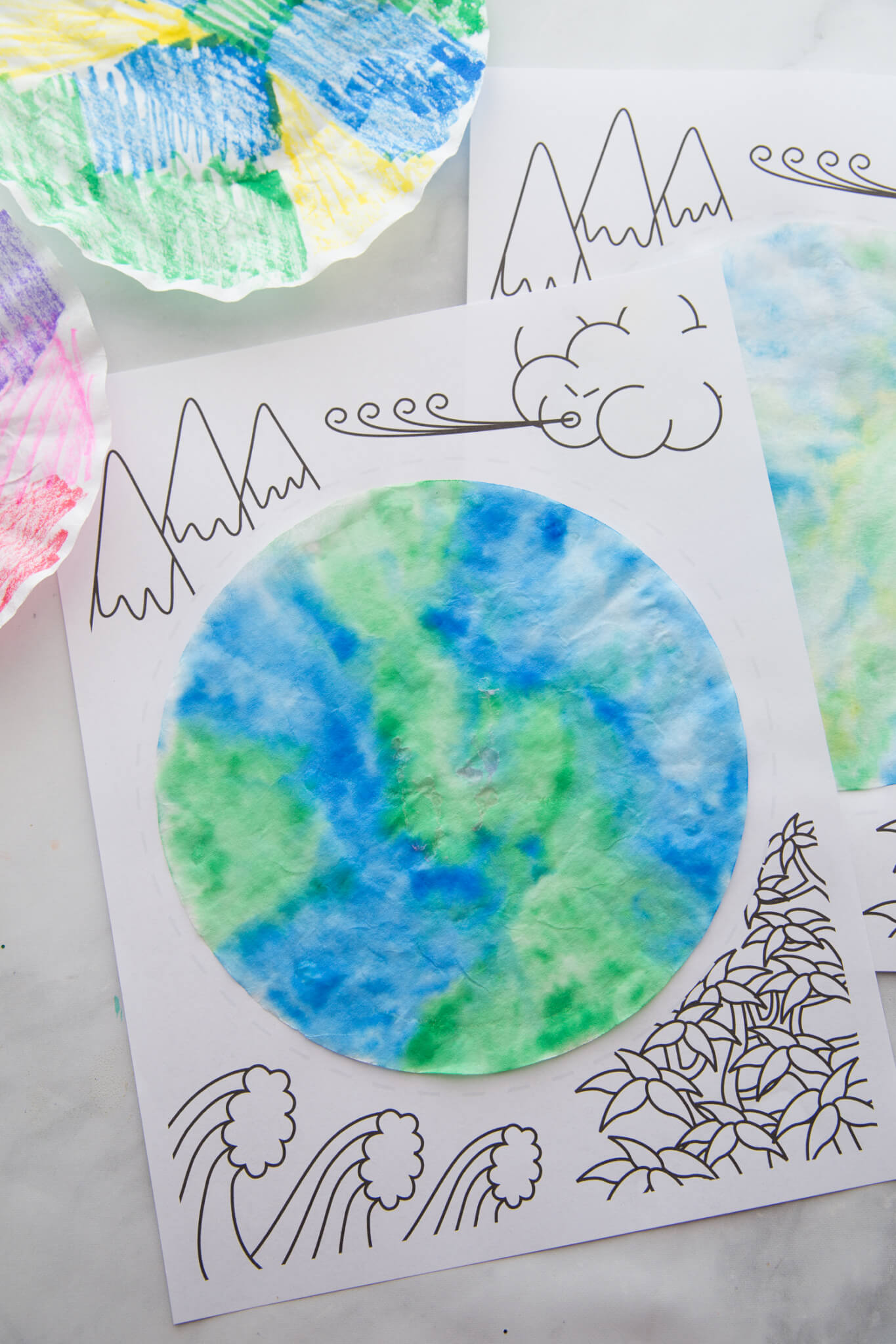 Earth Day Coffee Filter Craft - Little Bins for Little Hands