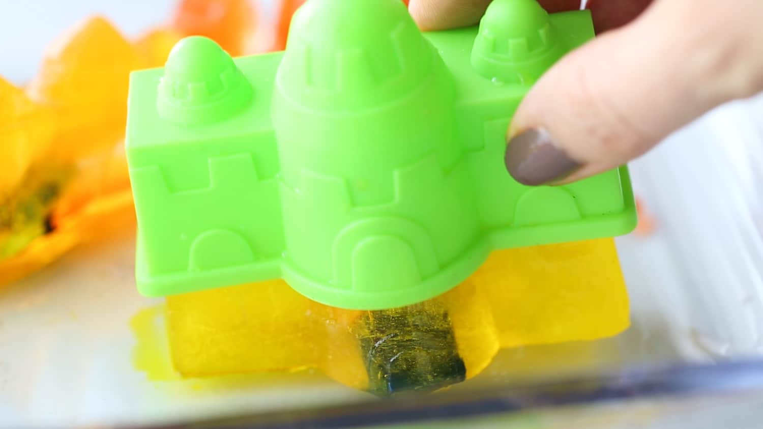 Frozen Castles For Melting Summer Fun! - Little Bins for Little Hands