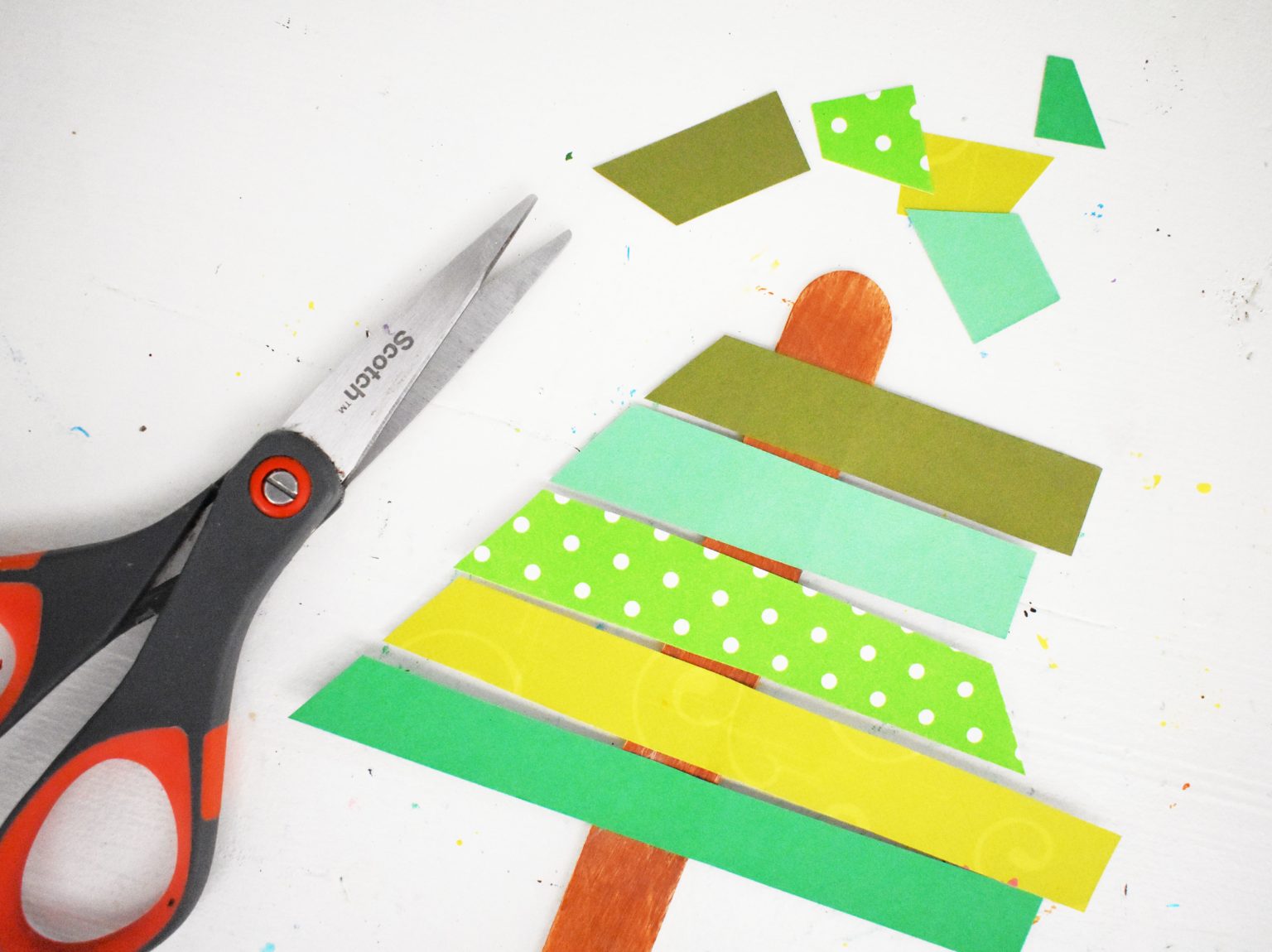 Paper Strip Christmas Tree - Little Bins for Little Hands
