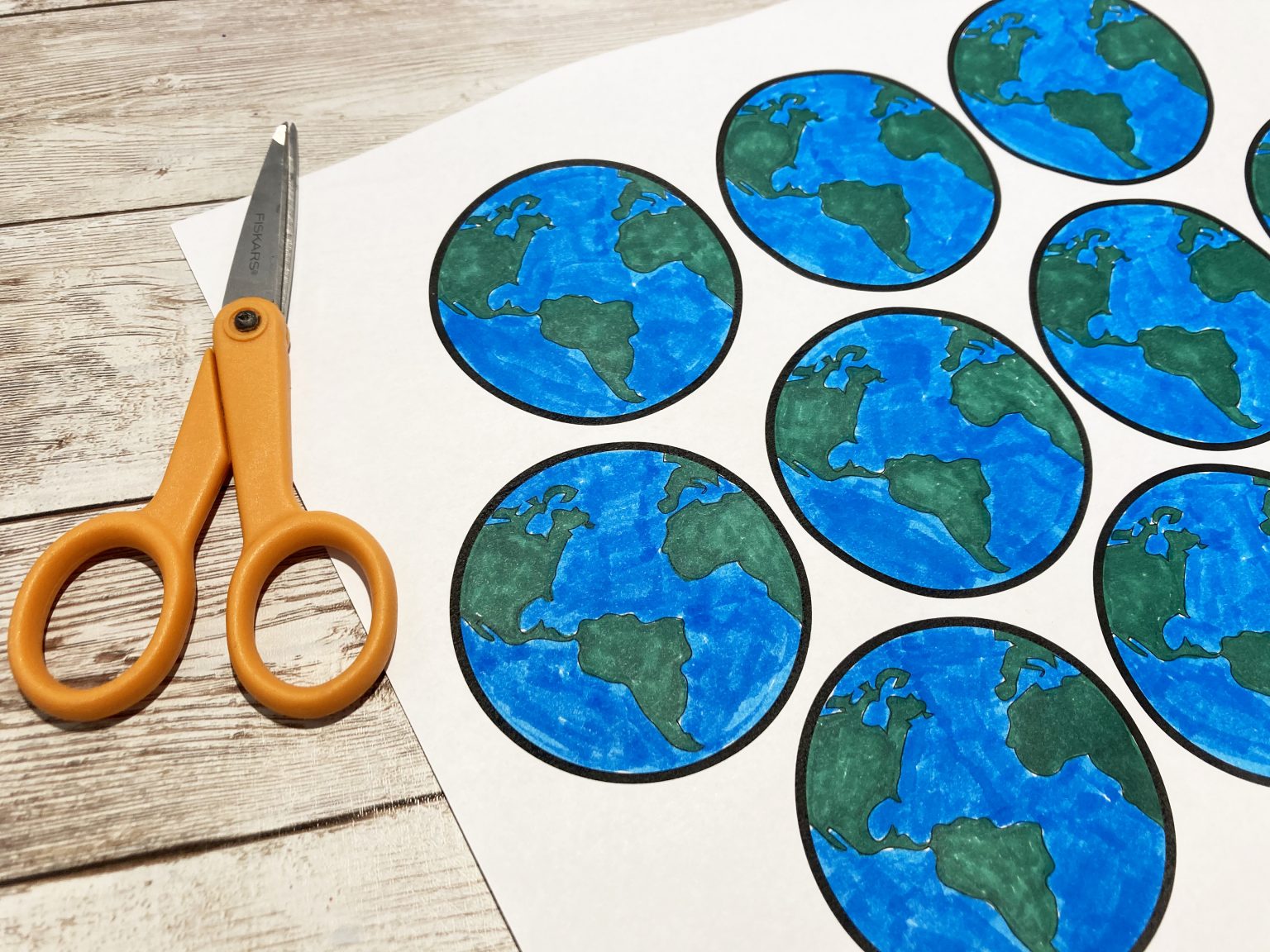 3D Paper Earth Craft For Earth Day - Little Bins for Little Hands