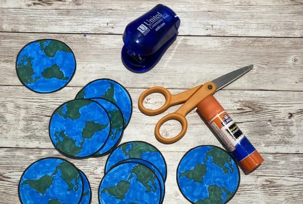 3D Paper Earth Craft For Earth Day - Little Bins for Little Hands