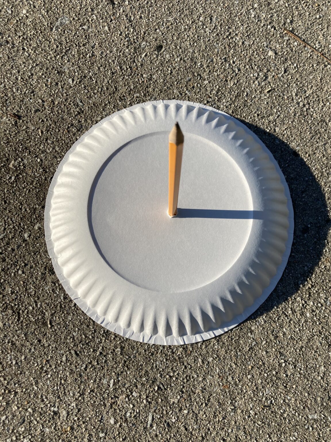 How To Make A Sundial - Little Bins for Little Hands