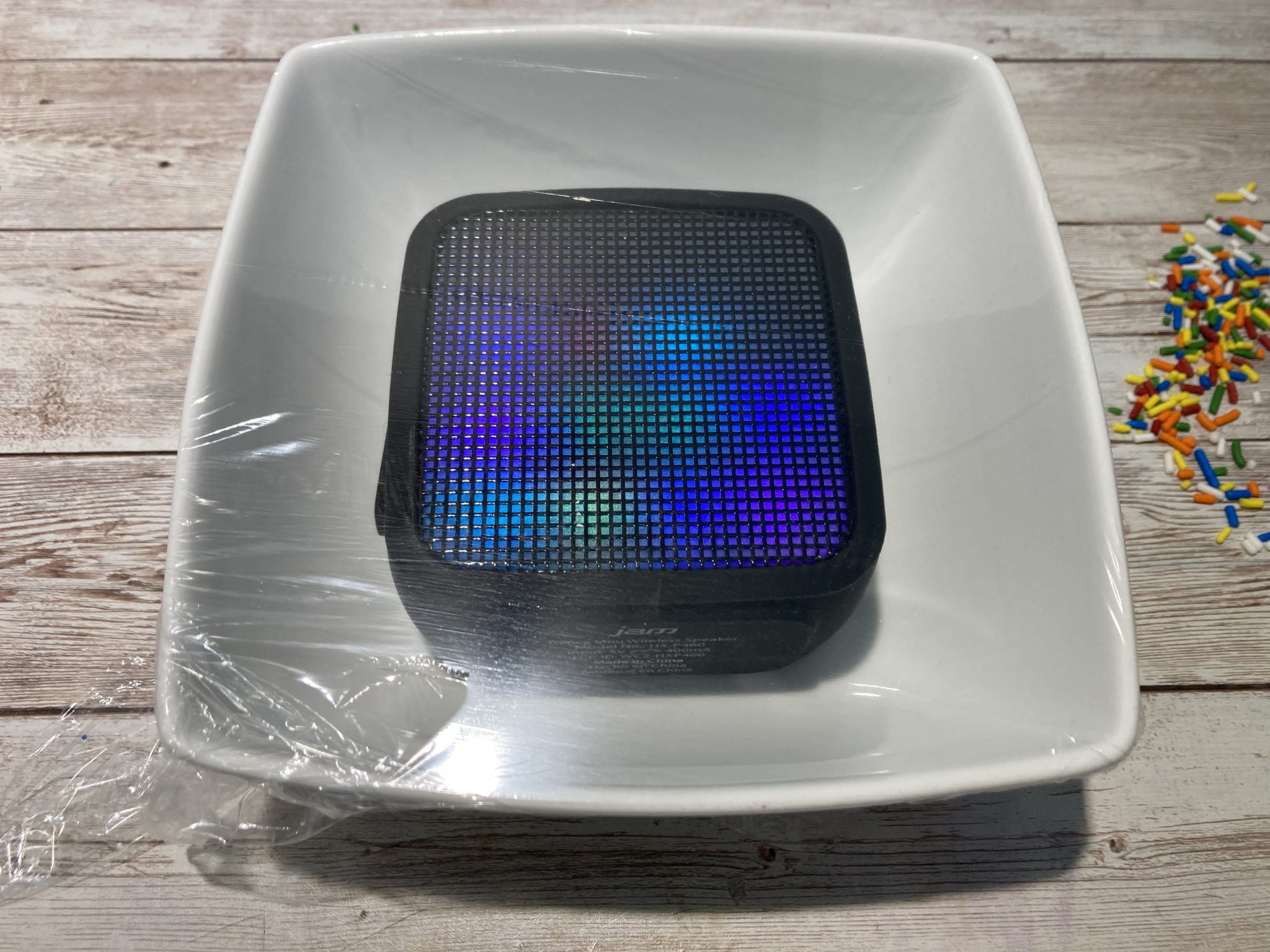 Dancing Sprinkles (Sound Wave Experiment)