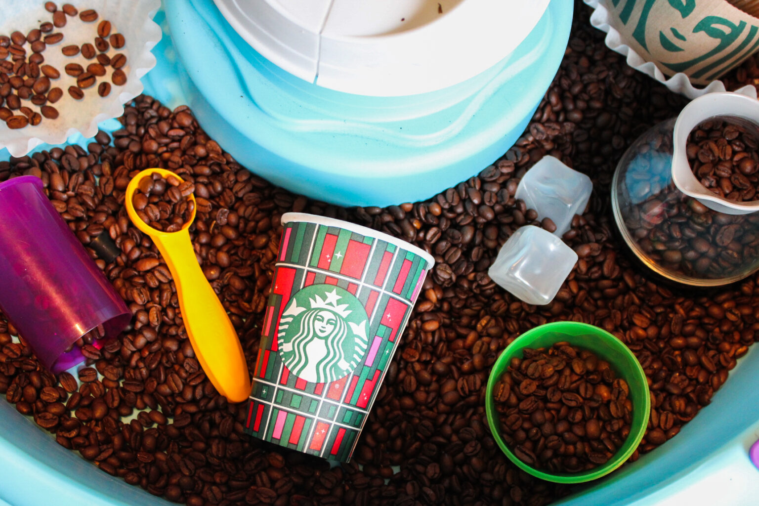 10 Indoor Water Table Activities - Little Bins for Little Hands