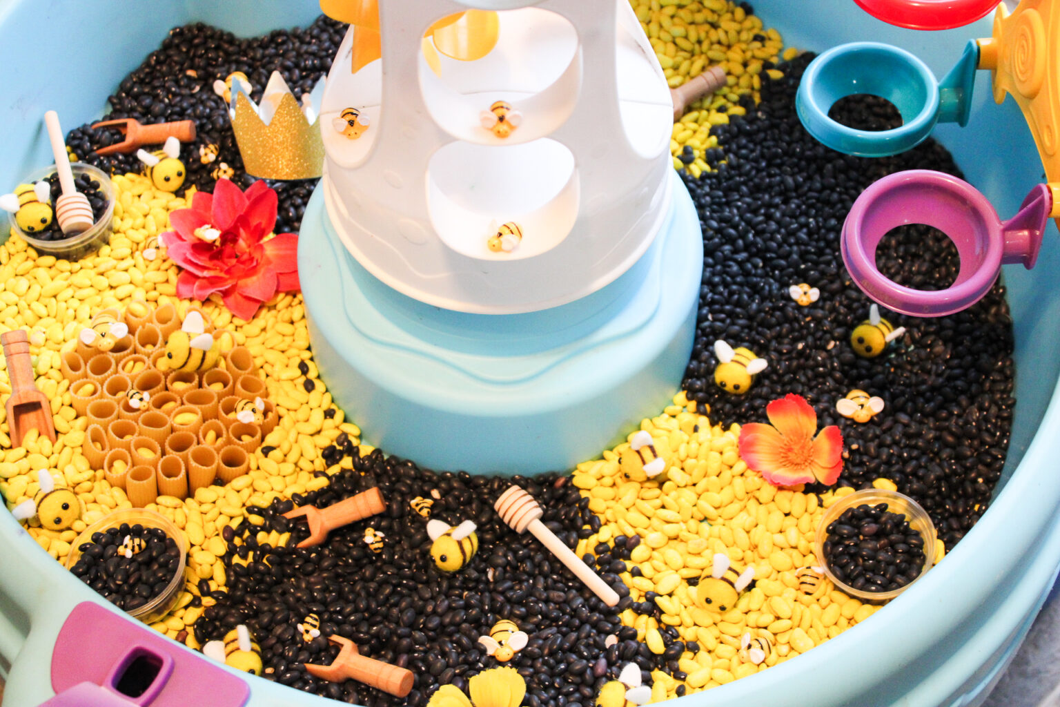 10 Indoor Water Table Activities - Little Bins for Little Hands