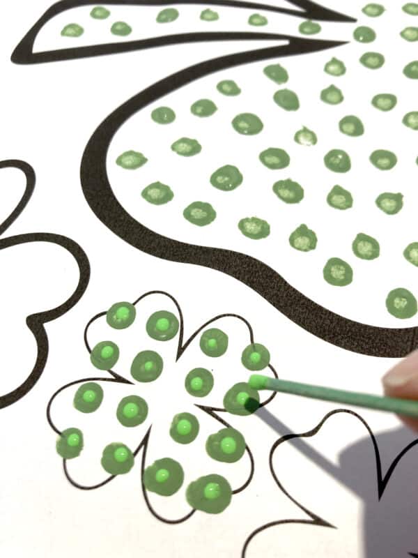 Shamrock Dot Art (Free Printable) - Little Bins for Little Hands