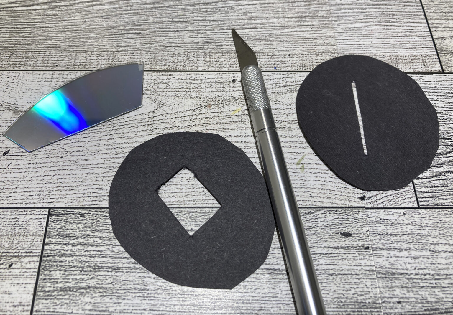 Make A DIY Spectroscope - Little Bins for Little Hands