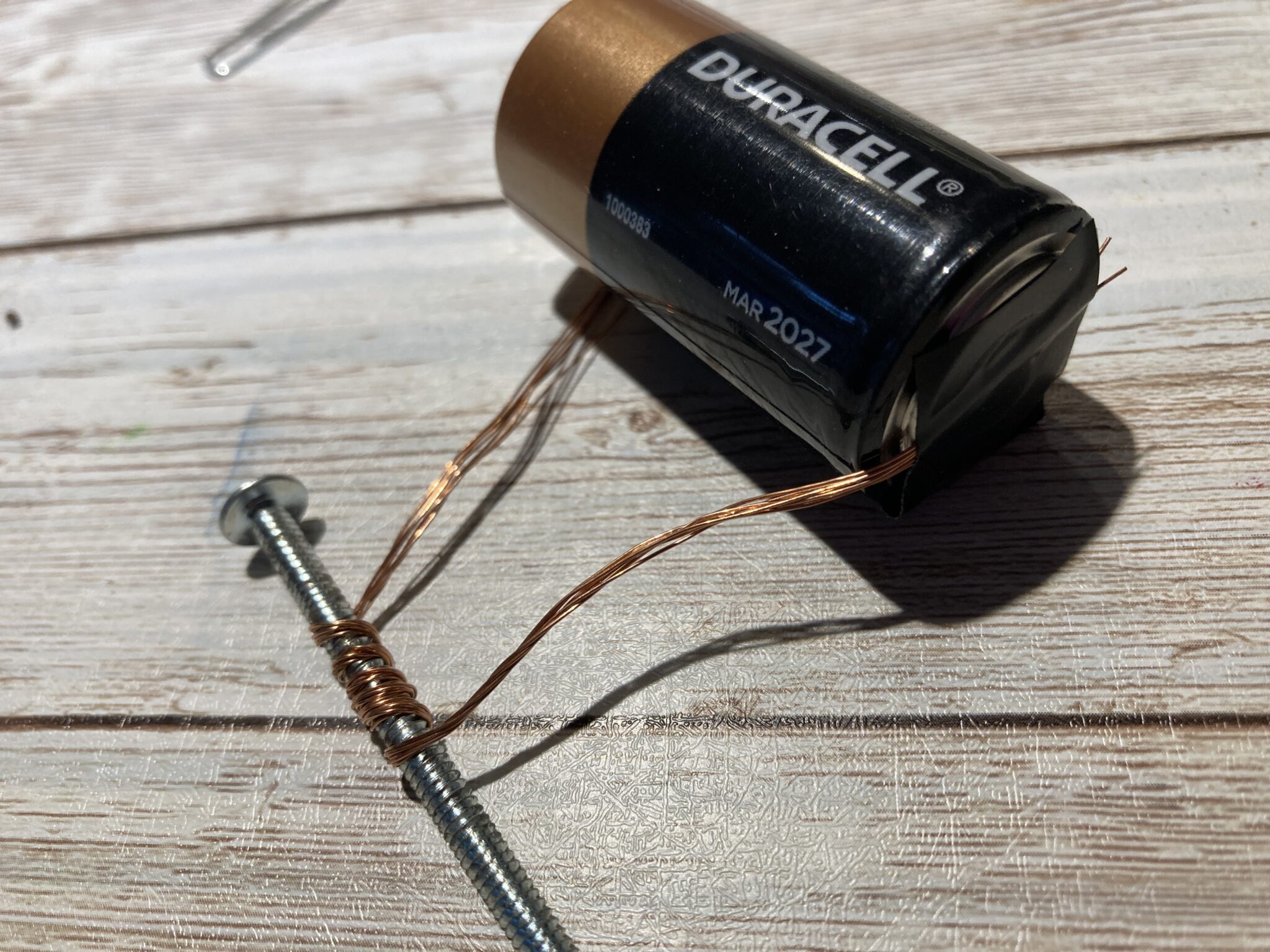 How To Make An Electromagnet - Little Bins for Little Hands