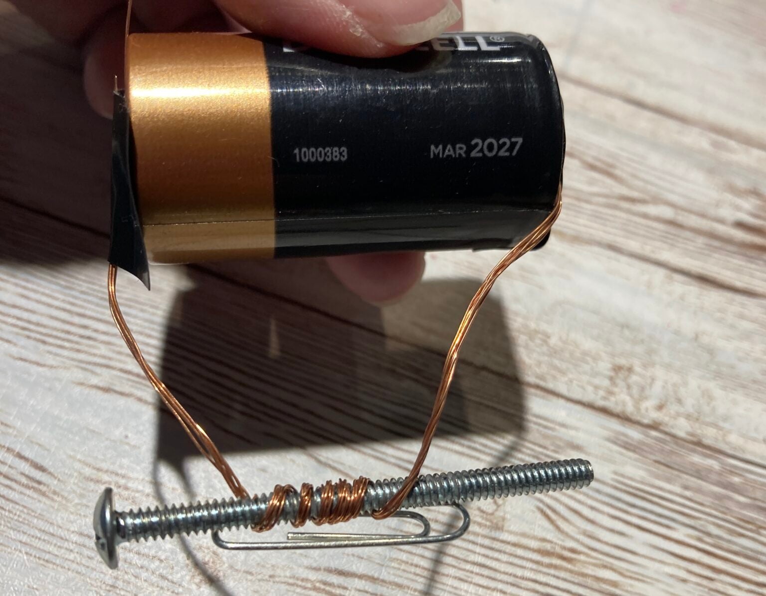 How To Make An Electromagnet - Little Bins for Little Hands