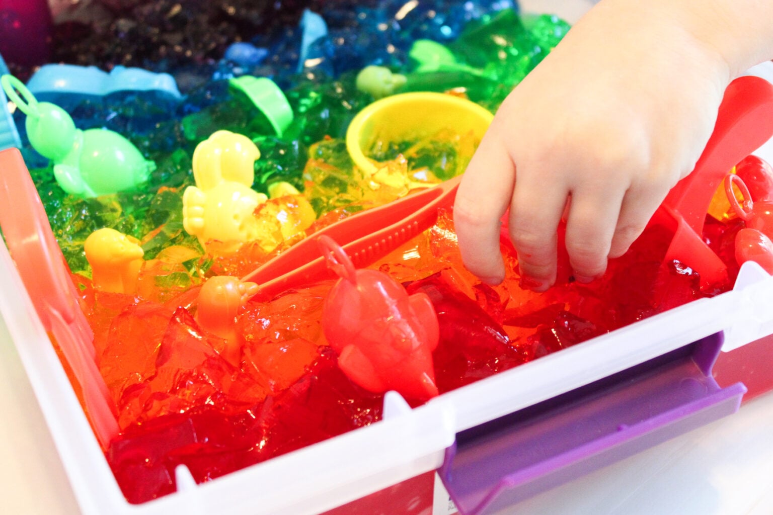Easy Sensory Activities for Toddlers (Fun Ideas for 1–3 Year Olds)