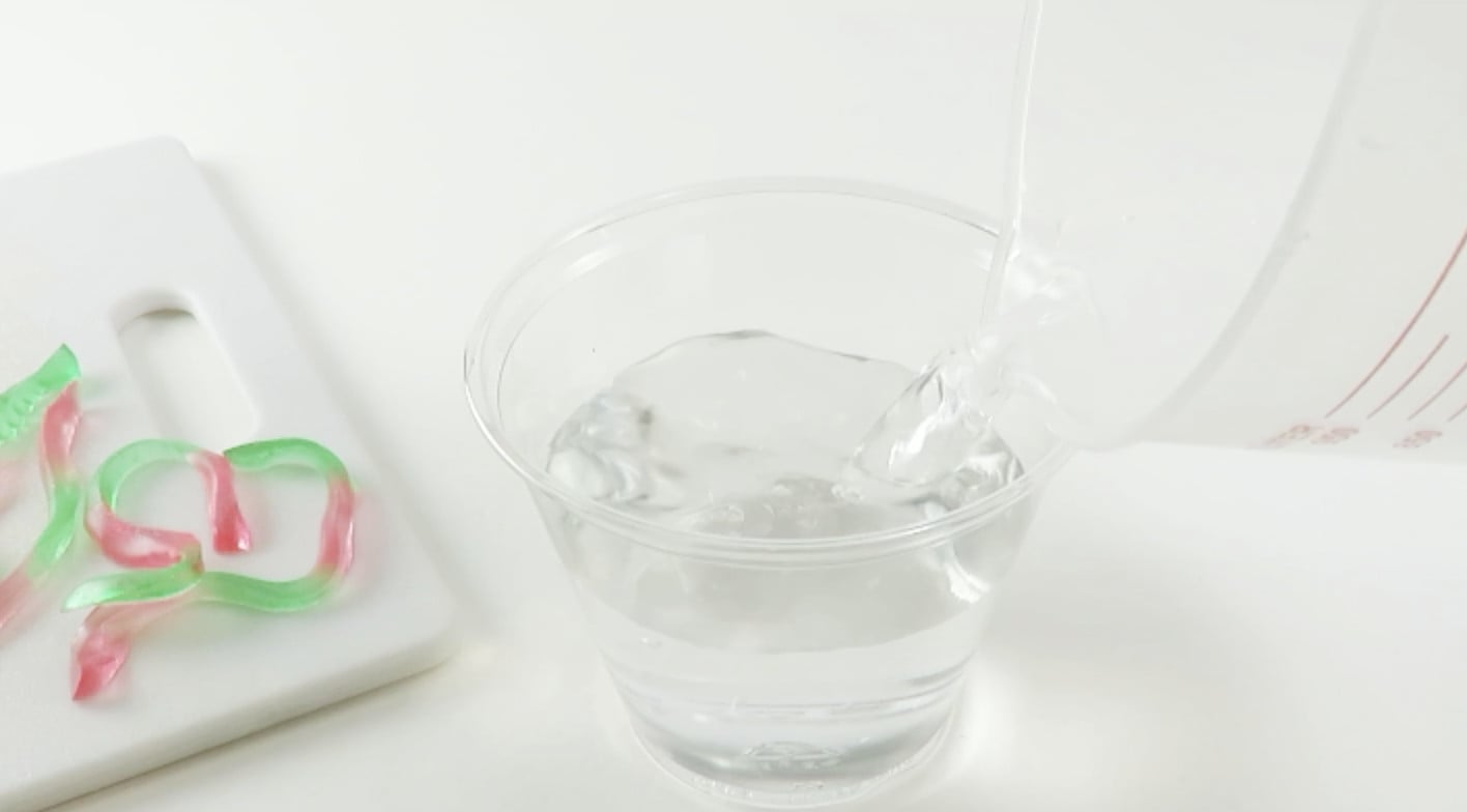Dancing Gummy Worms | Easy Halloween Science Experiment